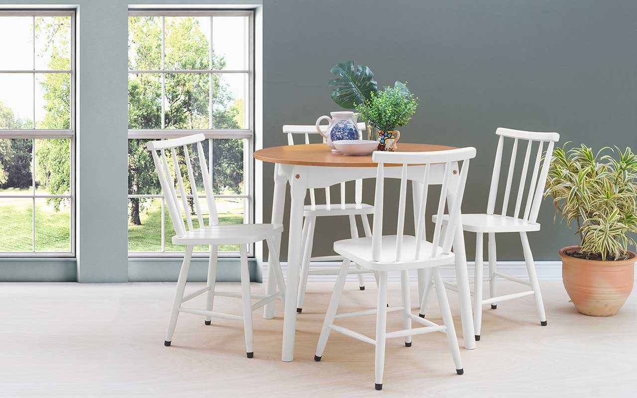 Sala de Jantar com Mesa e 4 Cadeiras Mimo Verniz Jatobá e Laqueado Branco