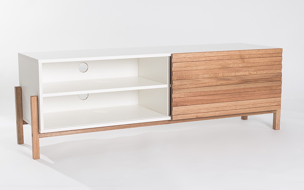 Rack com Porta para Sala de TV Eric 140 cm MDF Branco e Madeira JT