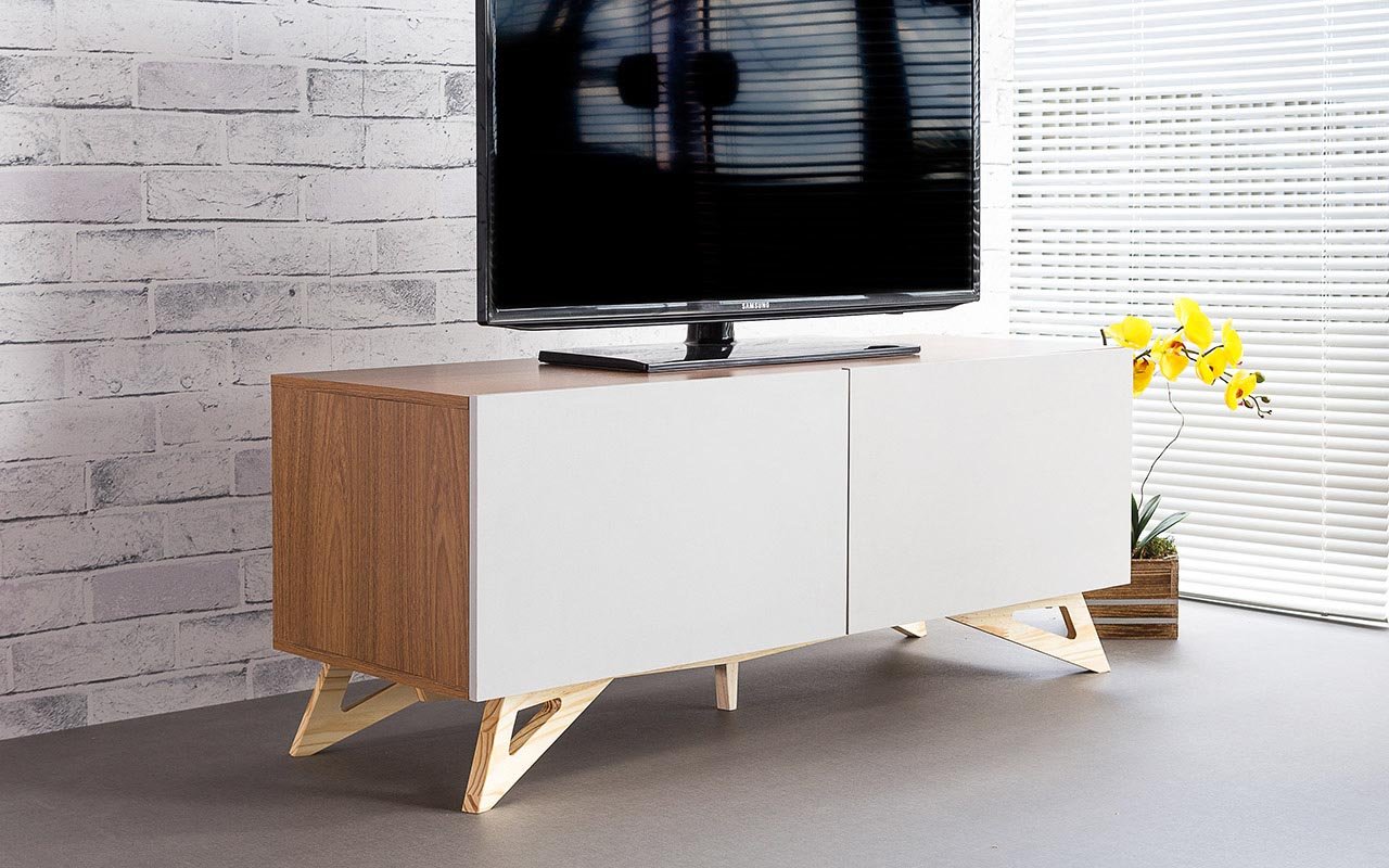 Rack TV Moderno com 2 Portas Freddie 120 cm MDF Freijó e Cinza