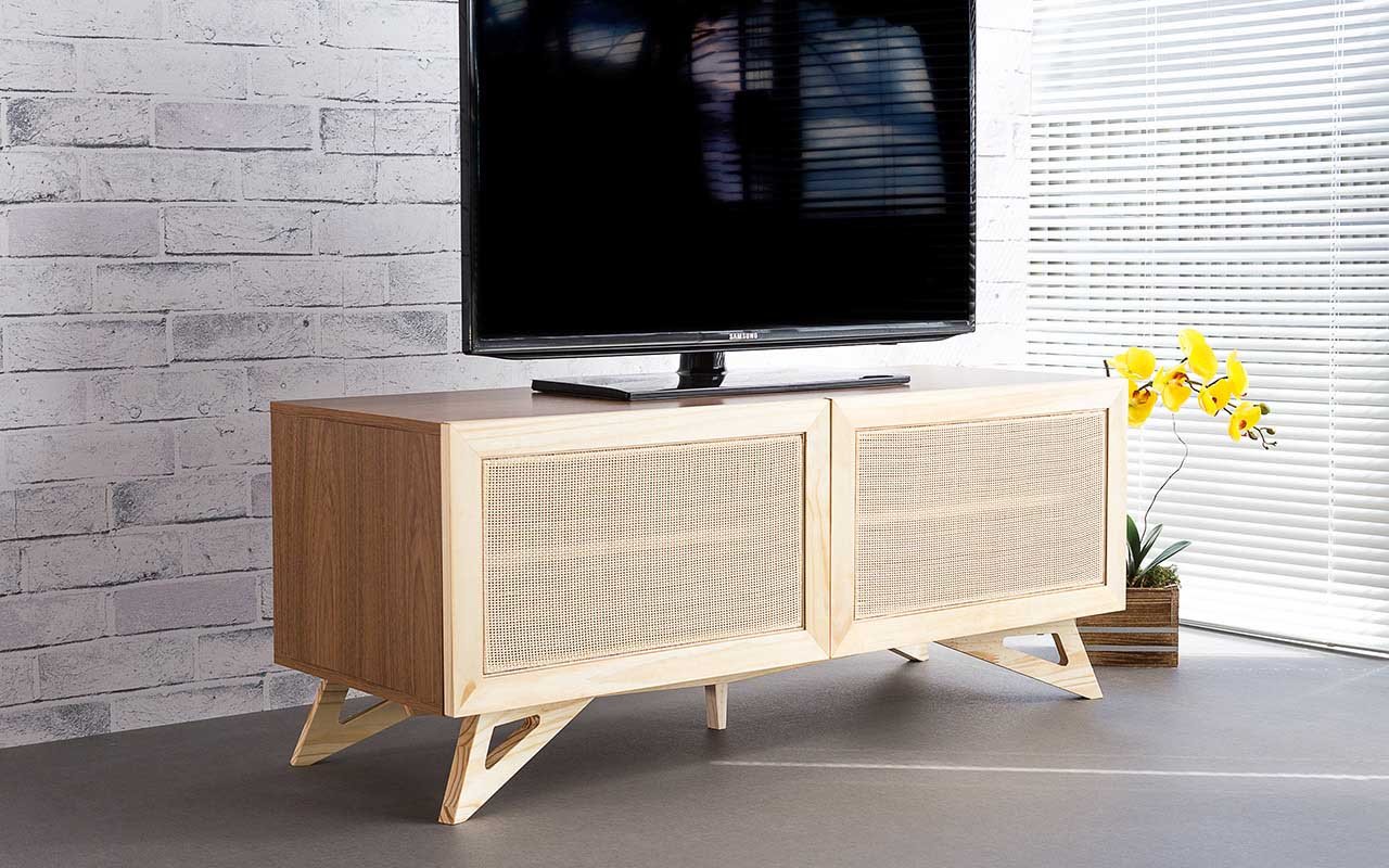 Rack TV Moderno com 2 Portas Freddie 120 cm MDF Freijó e Madeira ...